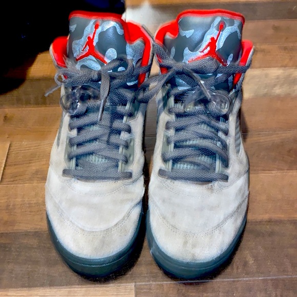 Jordan | Shoes | Wore A Little Bit But Can Be Cleaned There Is Some ...